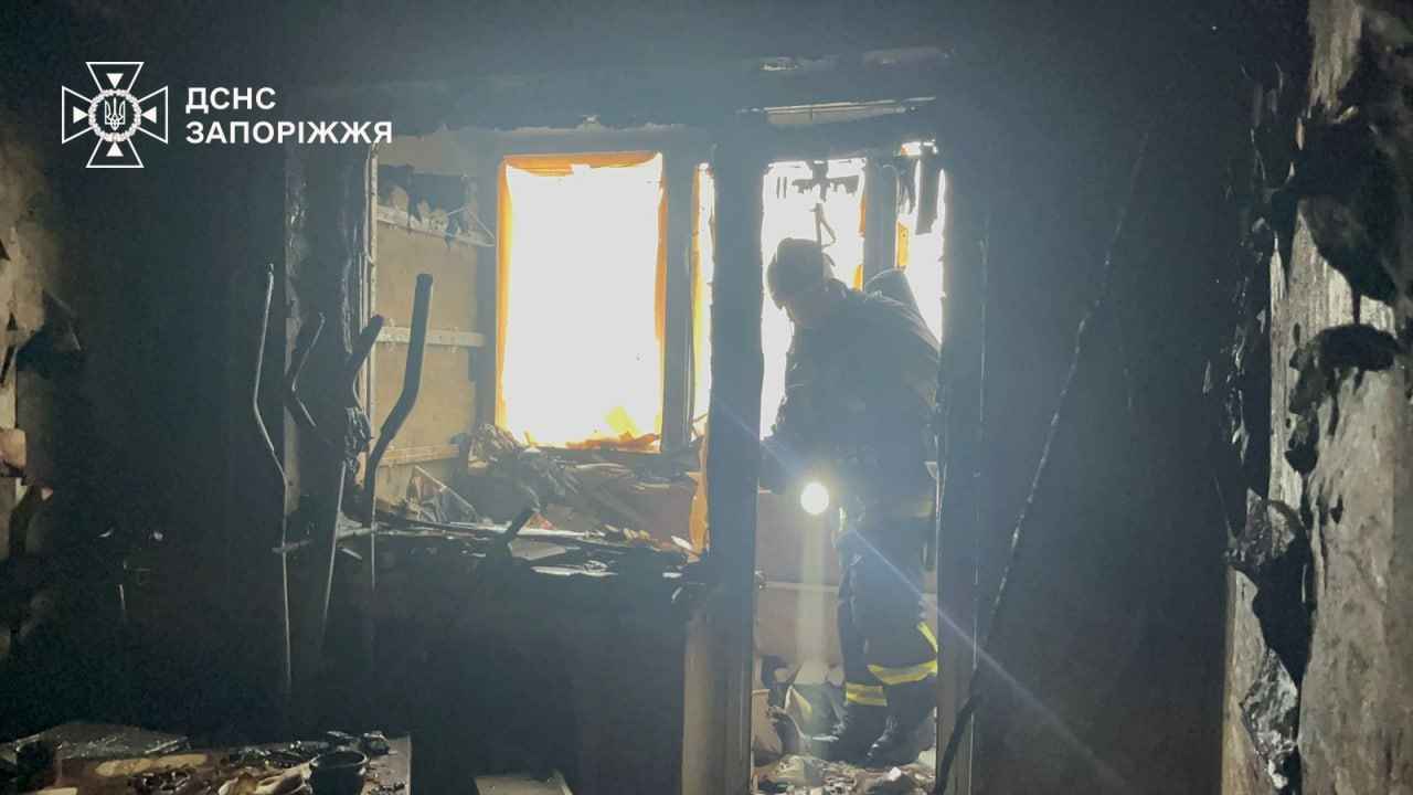 Чоловік загинув у власній квартирі під час пожежі ДСНС Читайте на Ukr Net
